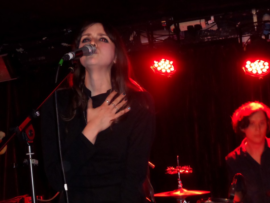 LIVE: TESS PARKS & ANTON NEWCOMBE 13/07/2015 : Silent Radio