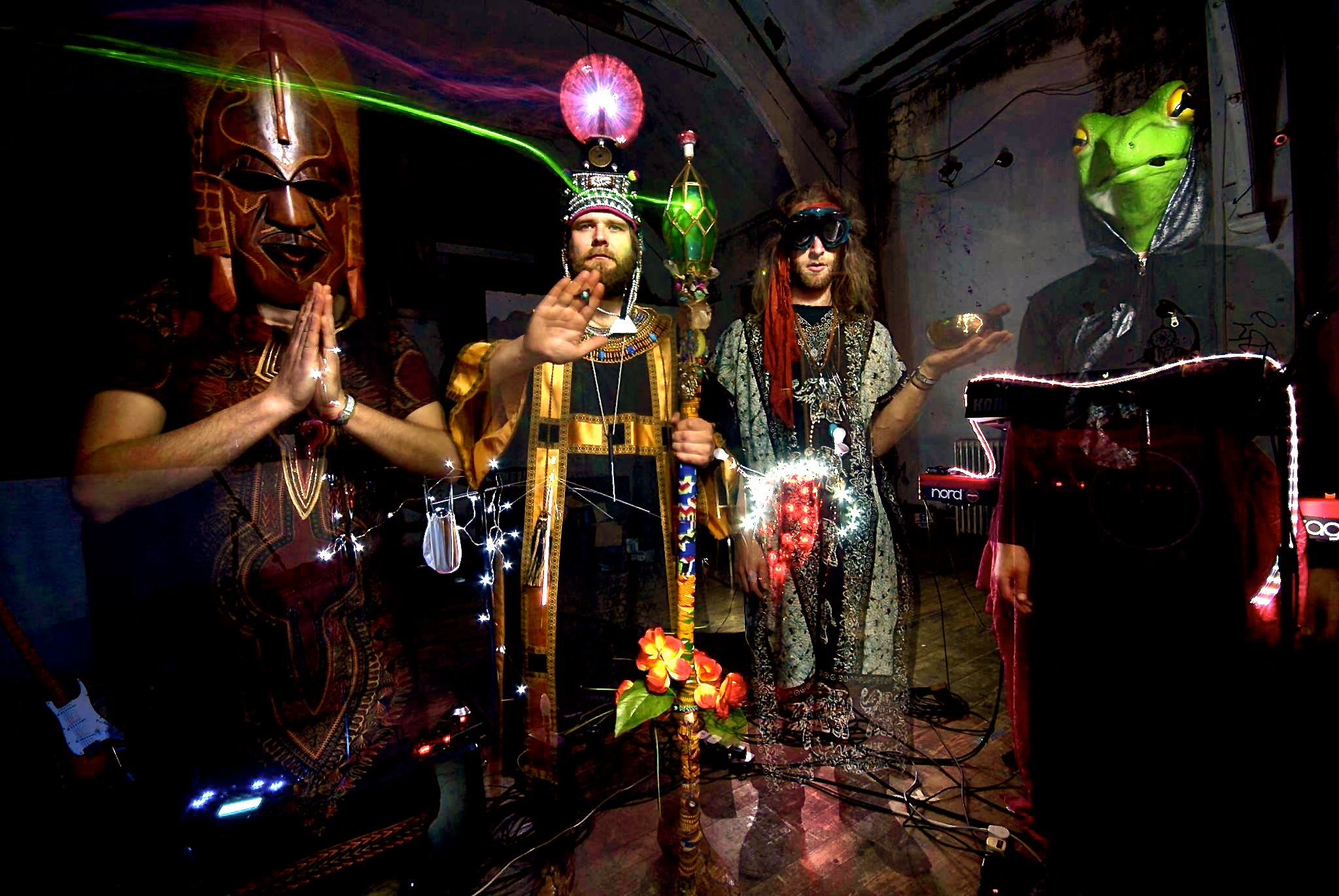 LIVE: HENGE – 03/03/2017 : Silent Radio