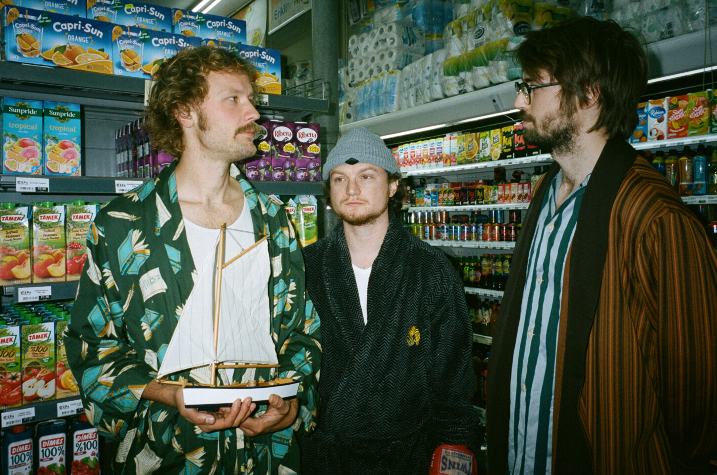 Q&A WITH KING CASIO AS THEY RELEASE DEBUT SINGLE ‘B.B.B.C.’ : Silent Radio
